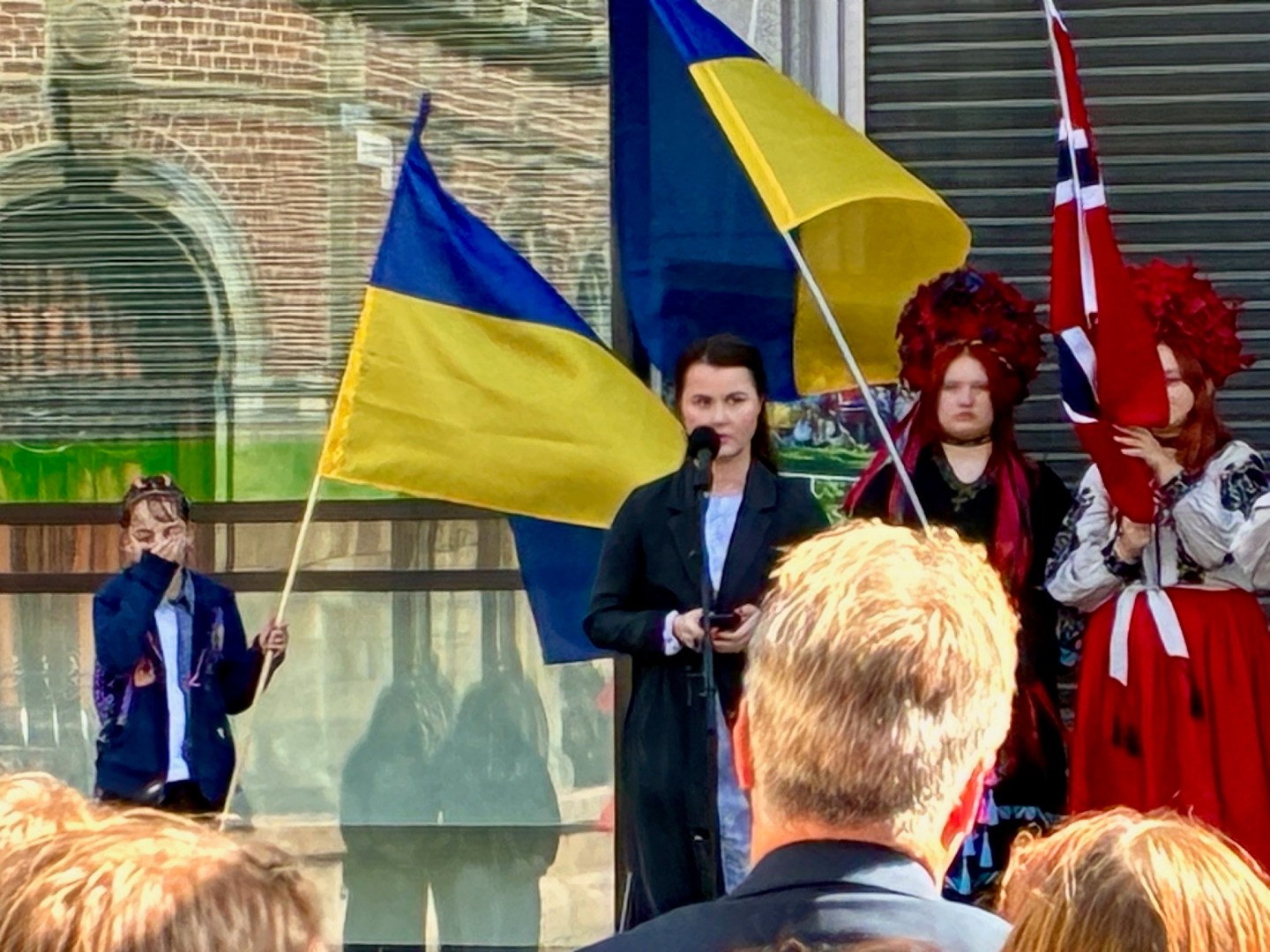 Slava Ukraina – Folk forandrer verden – I beredskap for deg og dine